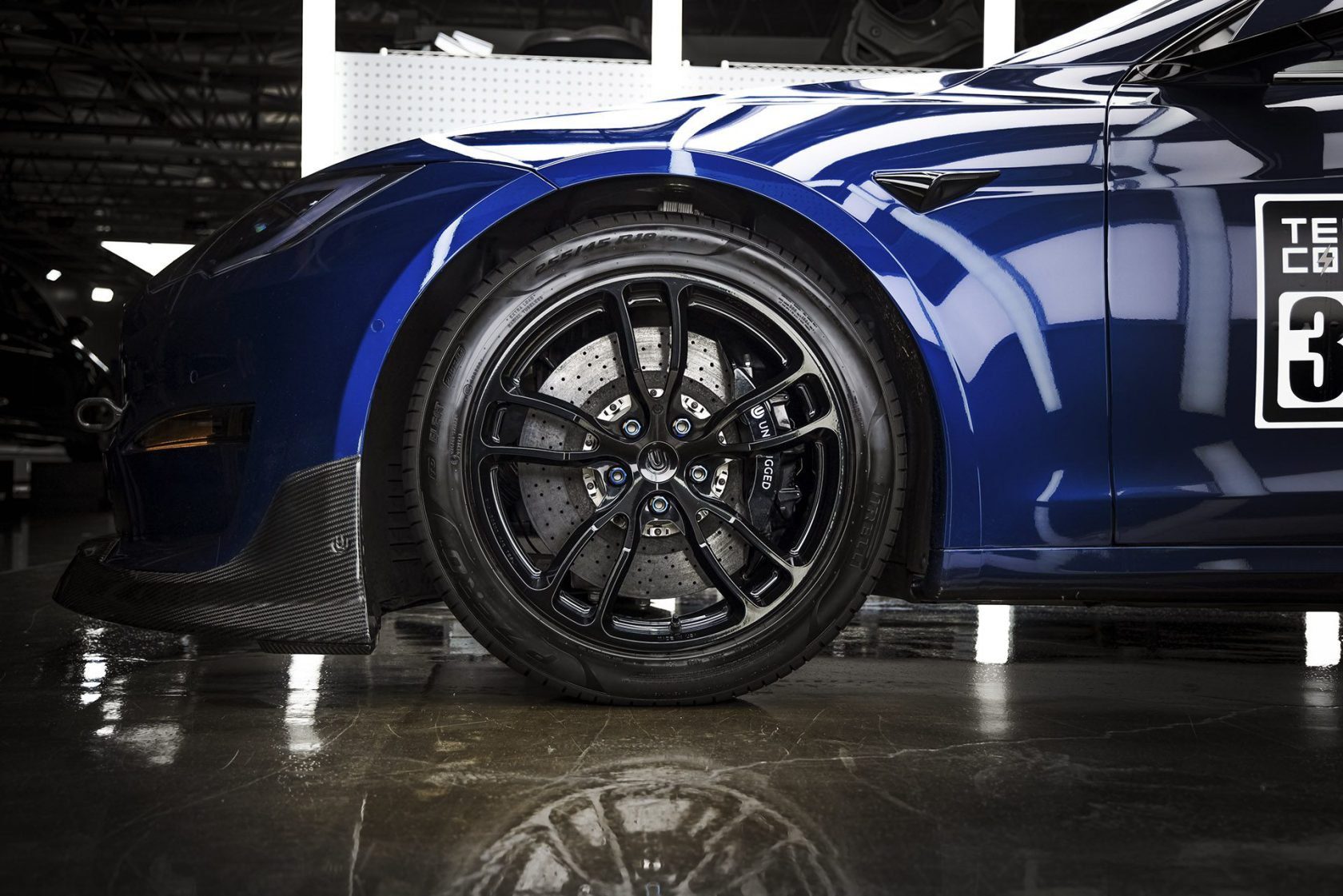Deep Blue Metallic Tesla Model S Plaid - Unplugged Performance Brakes ...